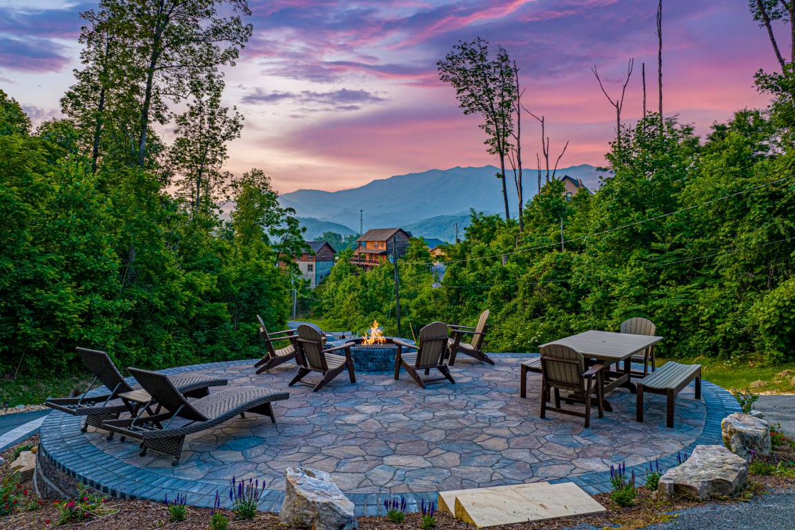 339 M² House ∙ 4 Bedrooms ∙ 12 Guests - Gatlinburg, TN