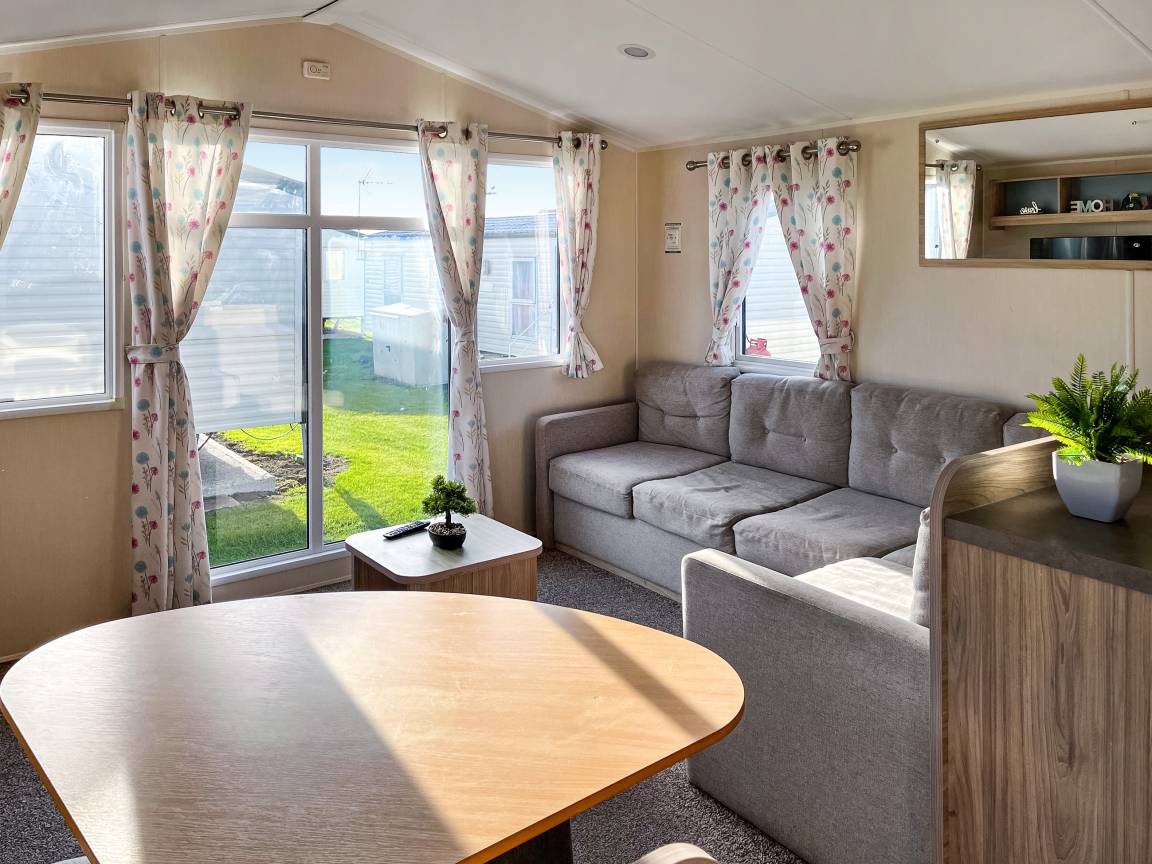 Cottage ∙ 2 Bedrooms ∙ 4 Guests - Brightlingsea