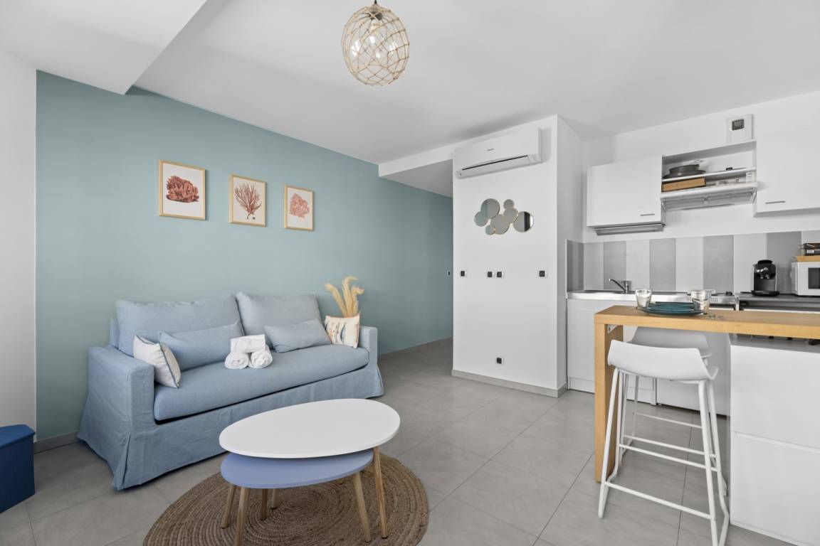 27 M² Studio Flat ∙ 2 Guests - Saint-Laurent-du-Var
