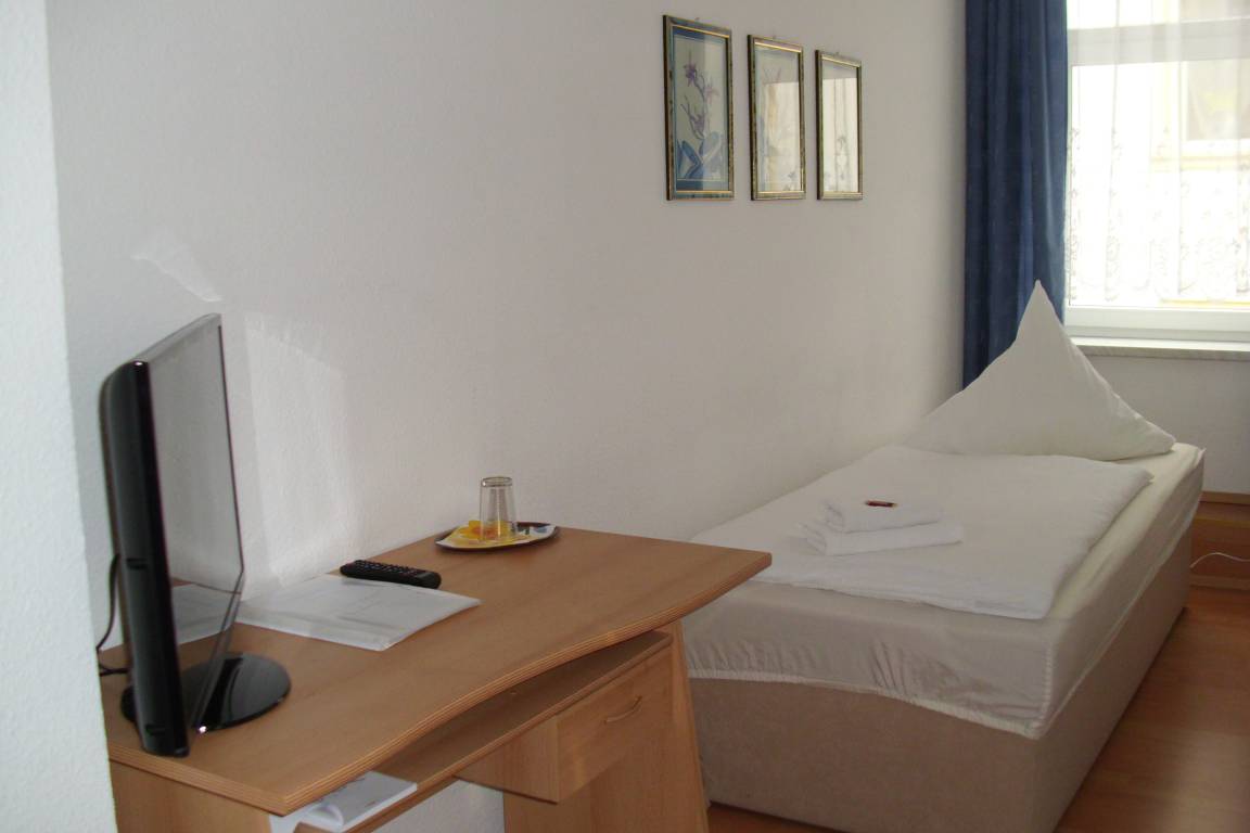 Pension ∙ 1 Guest - Dresden