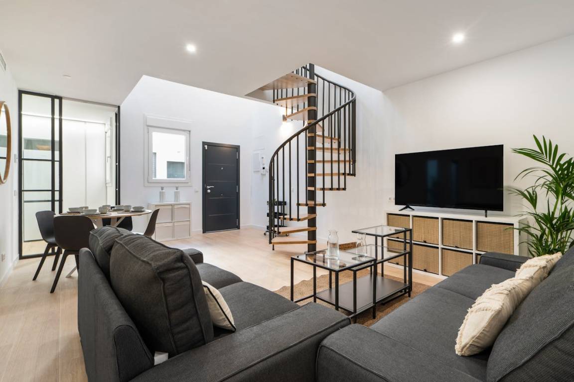 140 M² Maison De Vacances ∙ 4 Chambres ∙ 4 Personnes - Madrid