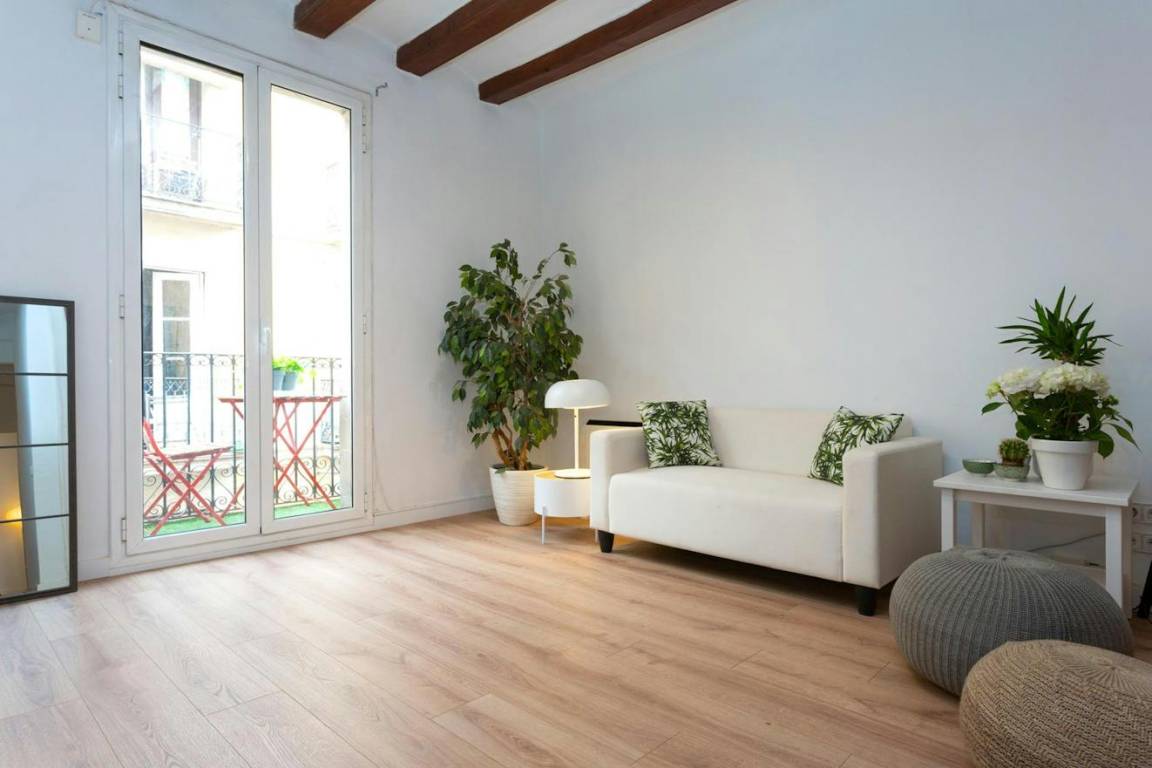 69 M² Apartamento ∙ 3 Huéspedes - Badalona