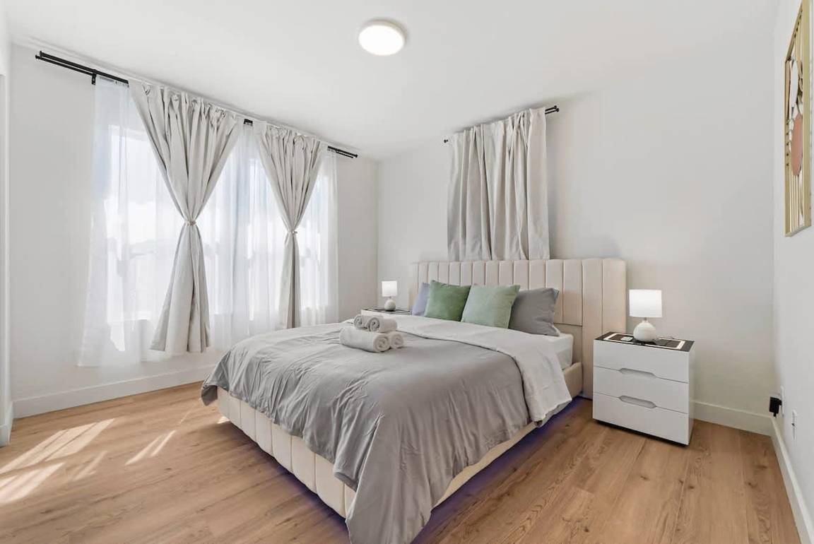 Casa ∙ 8 Habitaciones ∙ 16 Huéspedes - Union City, CA
