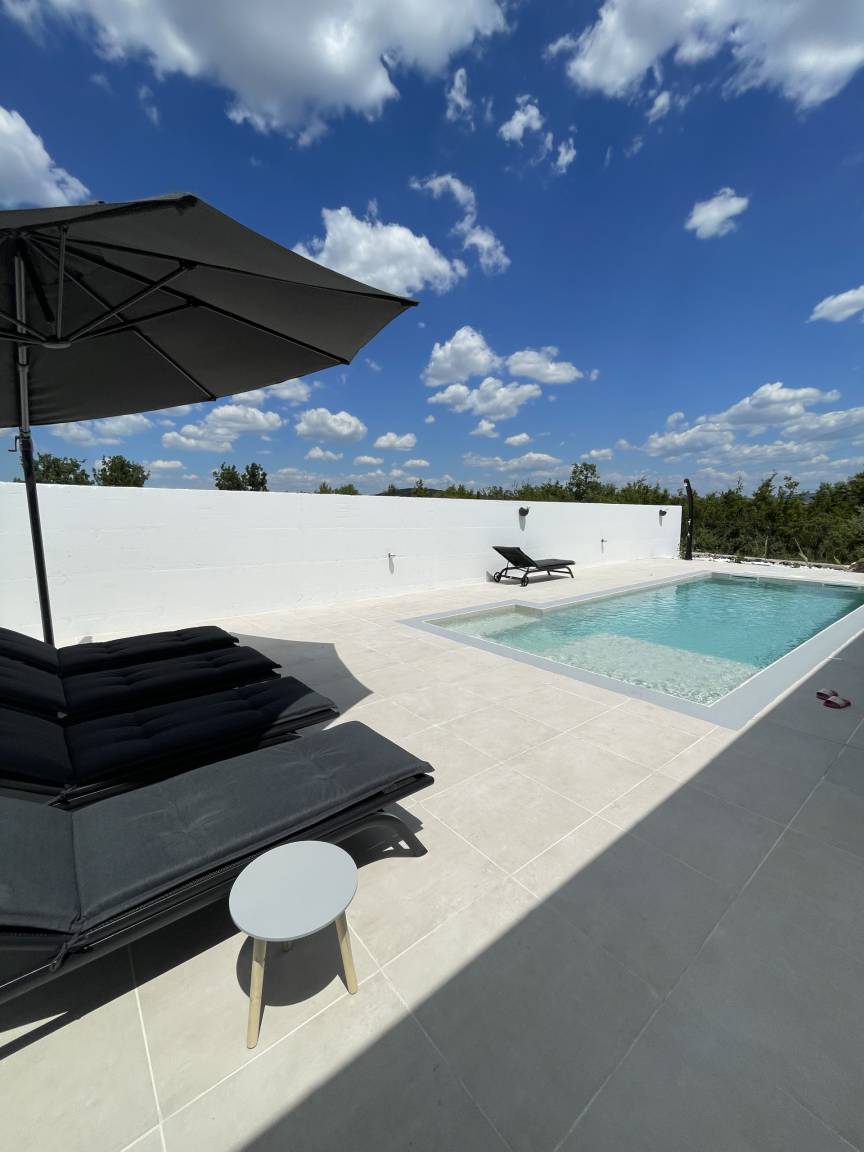 100 M² Ferienhaus ∙ 3 Schlafzimmer ∙ 6 Gäste - Murter