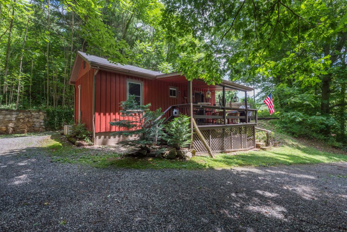Cottage ∙ 1 Bedroom ∙ 2 Guests - Asheville, NC