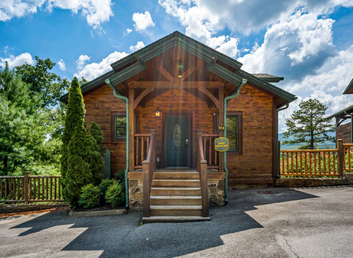 155 M² House ∙ 2 Bedrooms ∙ 8 Guests - Gatlinburg, TN