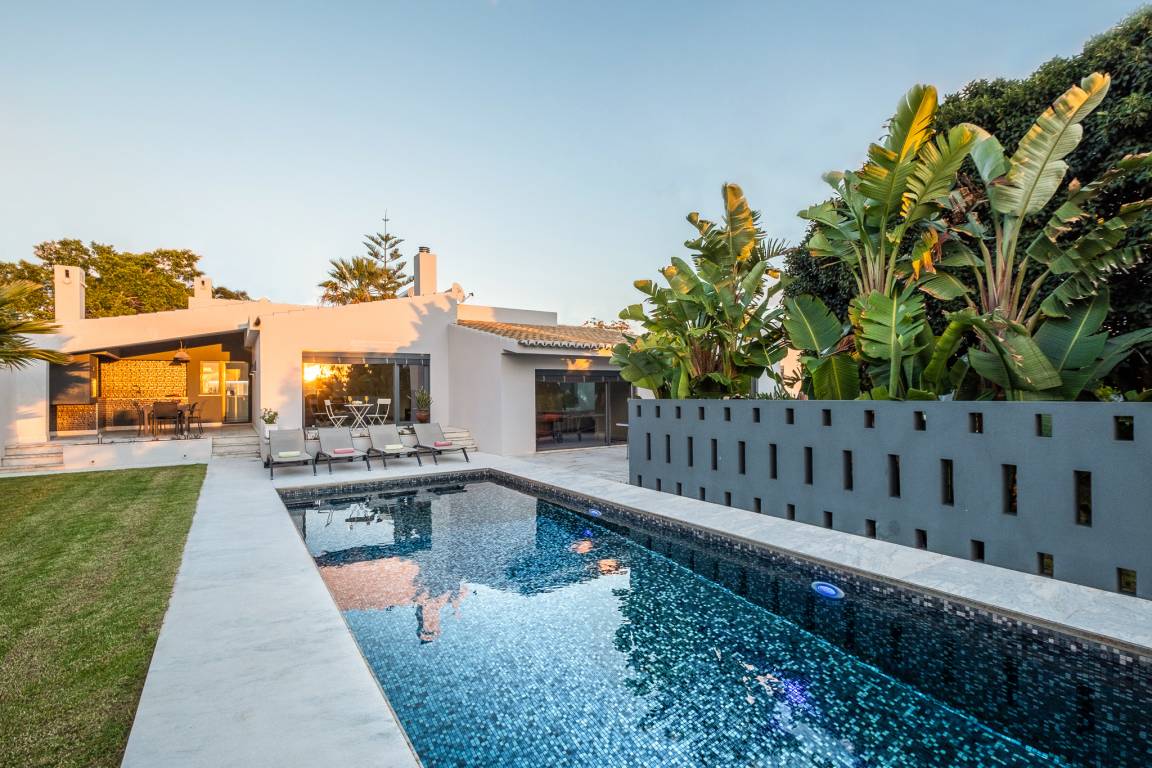 226 M² Villa ∙ 4 Bedrooms ∙ 10 Guests - Alvor