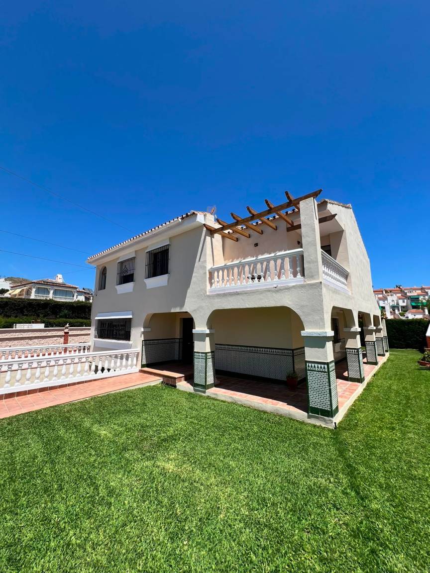 200 M² Maison De Vacances ∙ 4 Chambres ∙ 11 Personnes - Rincón de la Victoria