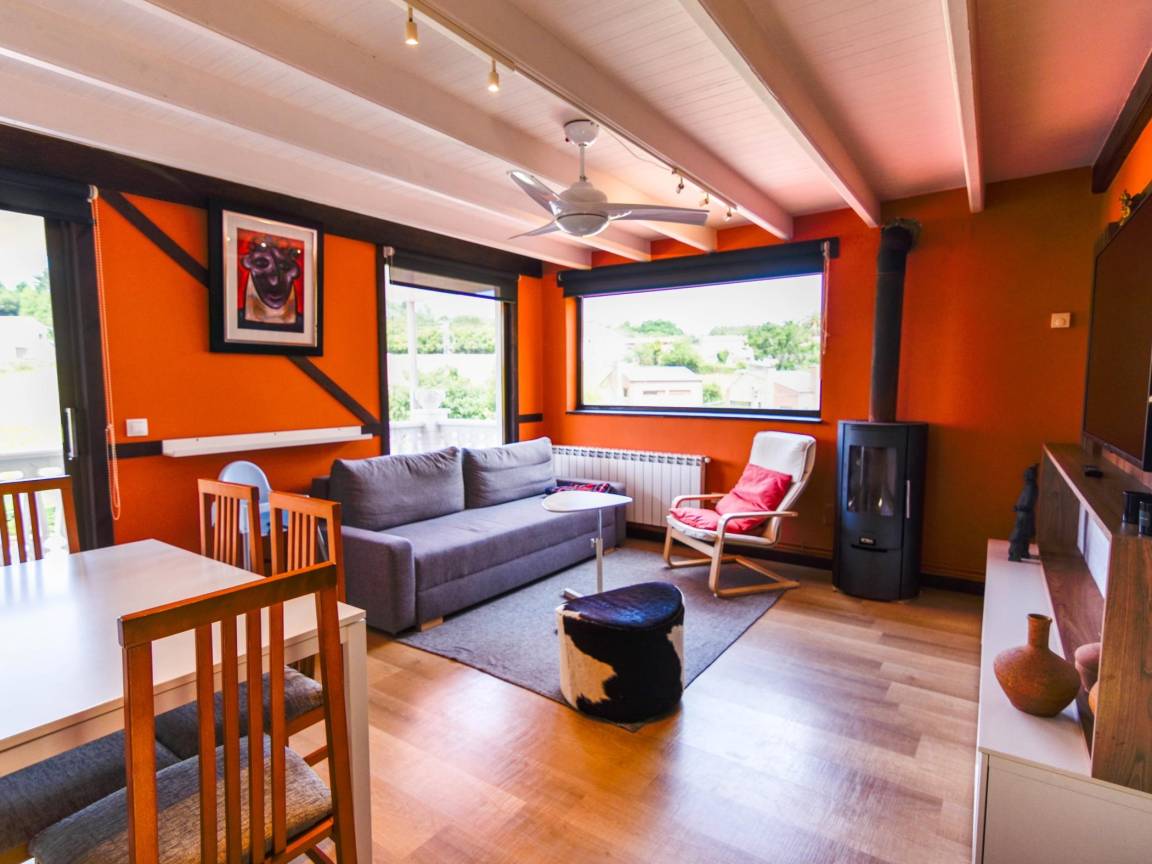 75 M² Apartamento ∙ 3 Habitaciones ∙ 6 Huéspedes - Piélagos