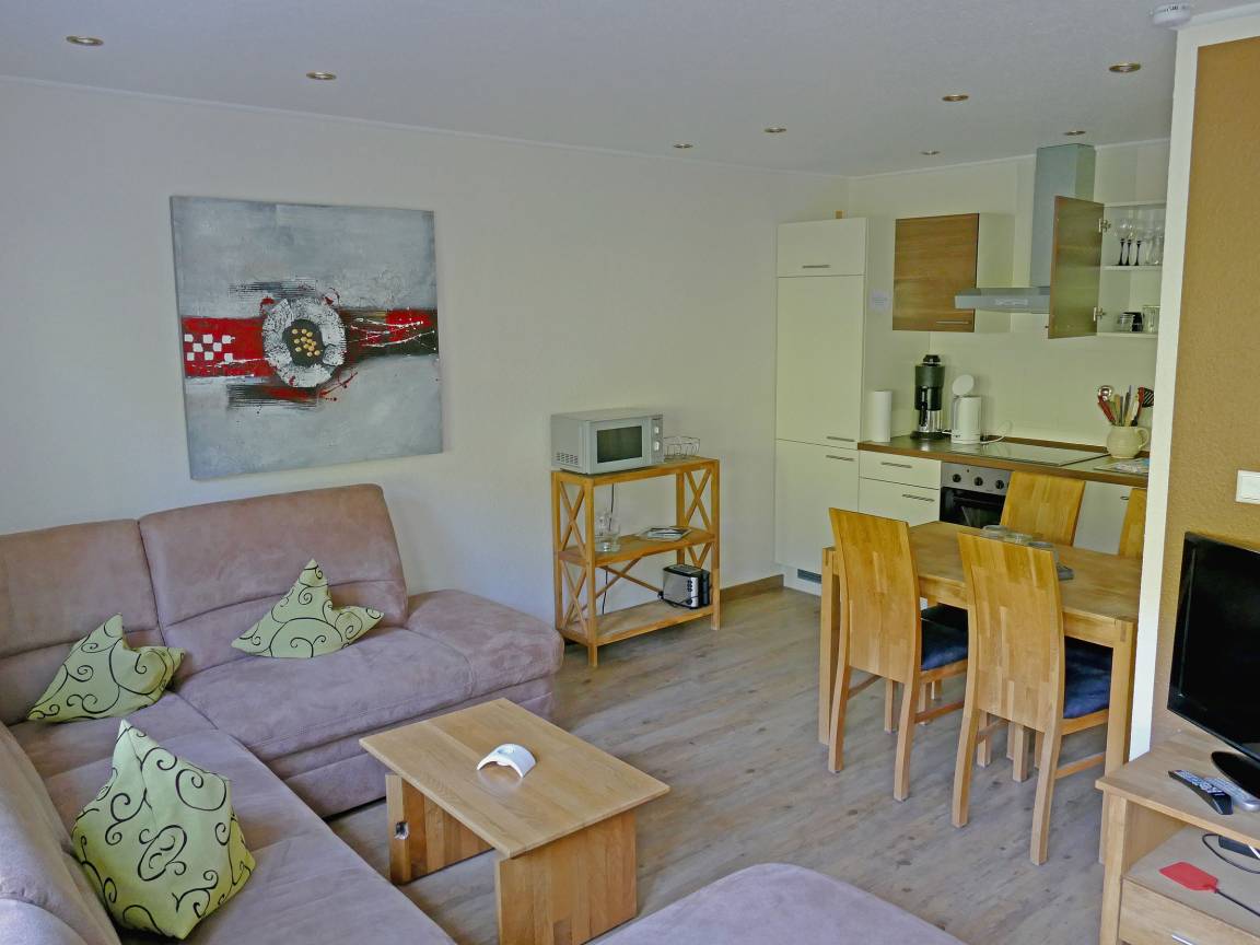 85 M² Ferienwohnung ∙ 2 Schlafzimmer ∙ 4 Gäste - Meschede