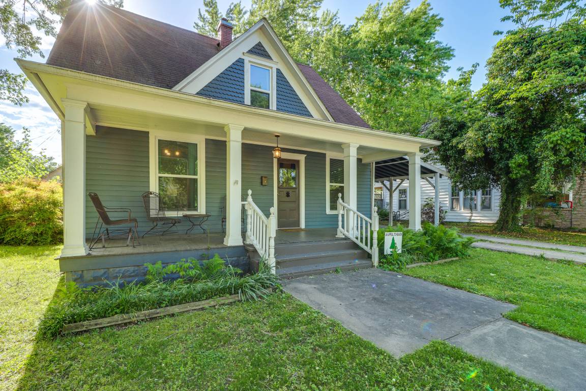 154 M² House ∙ 4 Bedrooms ∙ 8 Guests - Harrison, AR