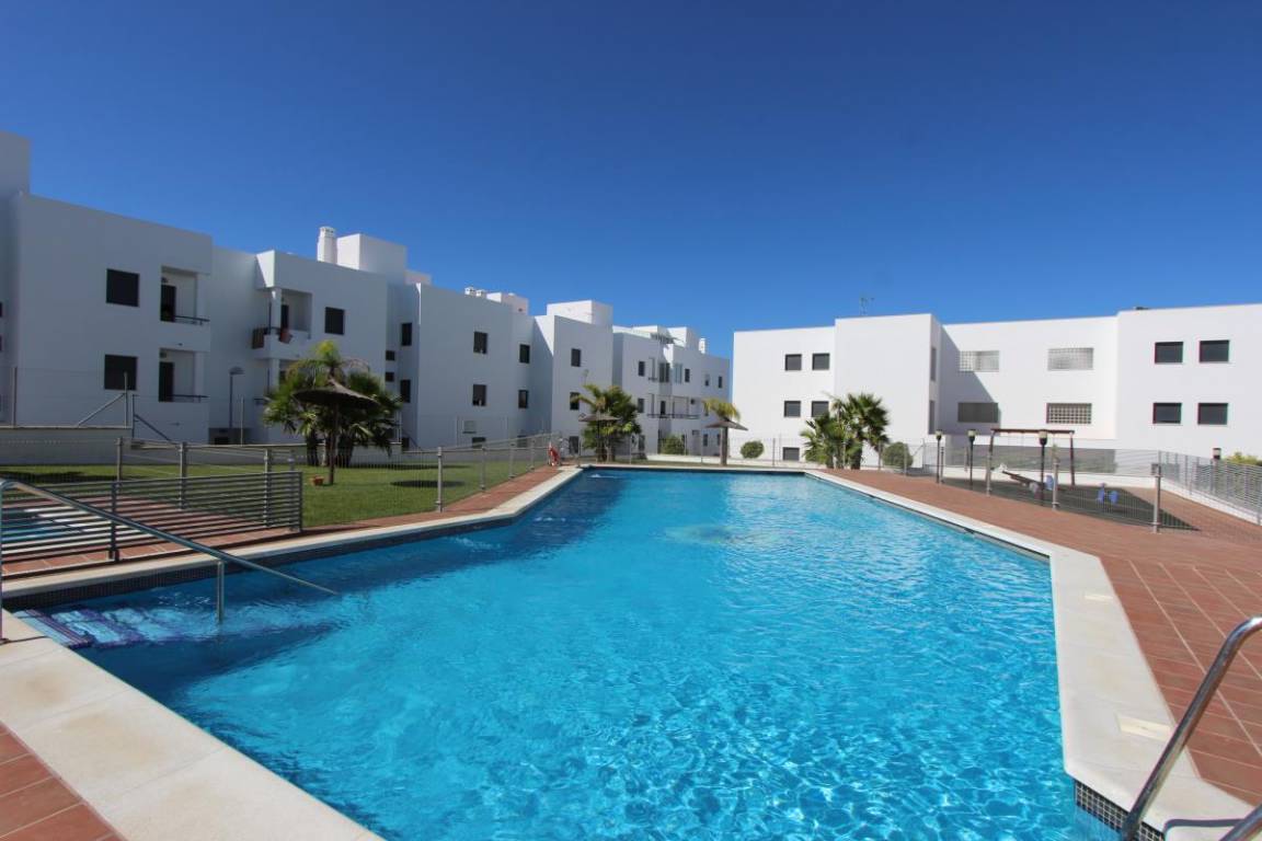70 M² Apartamento ∙ 2 Habitaciones ∙ 4 Huéspedes - Conil de la Frontera