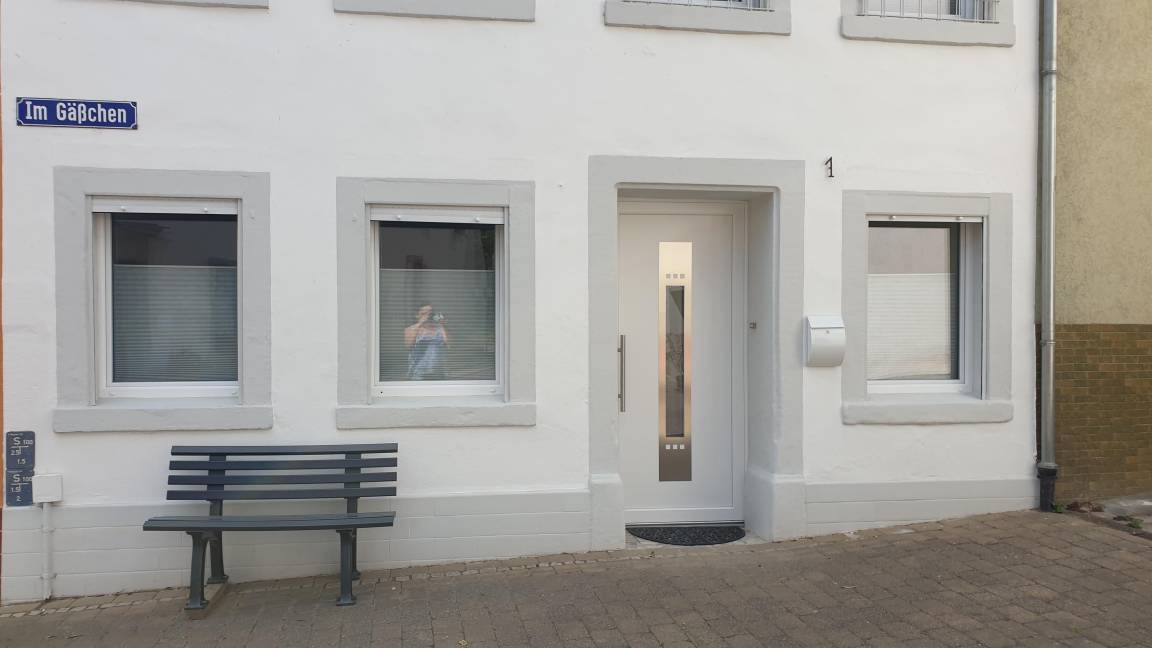 90 M² Ferienhaus ∙ 2 Schlafzimmer ∙ 5 Gäste - Trier