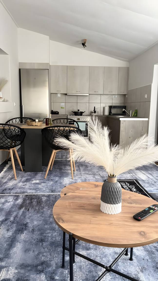 55 M² Casa ∙ 2 Quartos ∙ 6 Hóspedes - Мегара