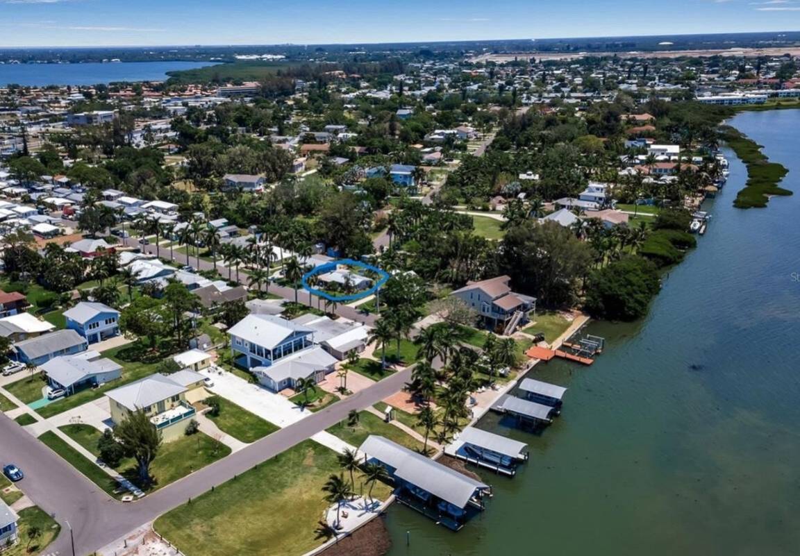 88 M² Cottage ∙ 2 Bedrooms ∙ 5 Guests - Longboat Key, FL