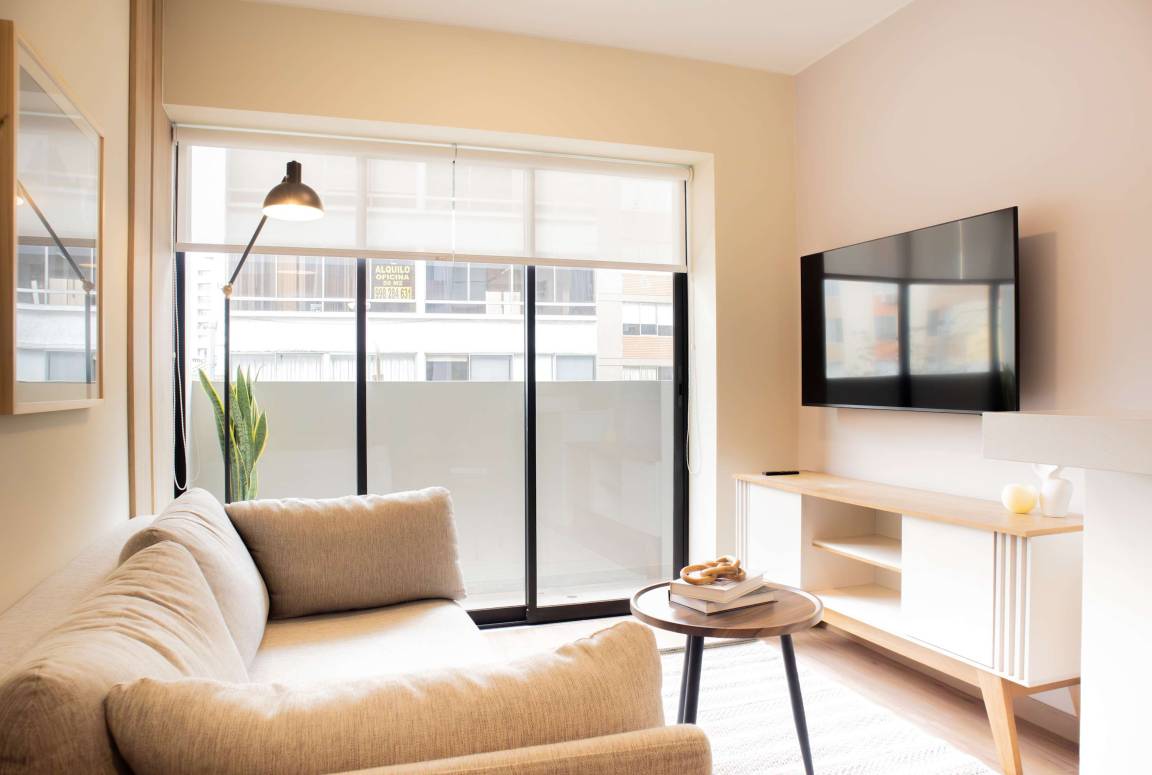 70 M² Apartamento ∙ 2 Quartos ∙ 4 Hóspedes - Lima