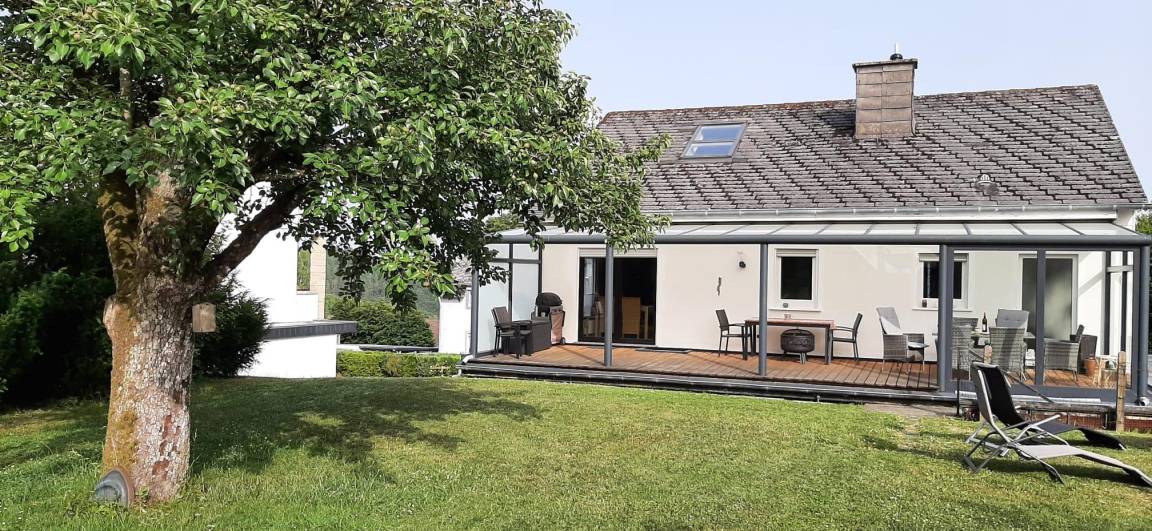 70 M² Ferienwohnung ∙ 1 Schlafzimmer ∙ 2 Gäste - Manderscheid