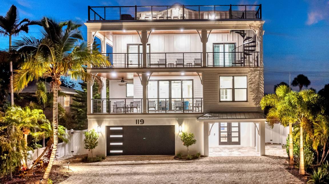 381 M² House ∙ 7 Bedrooms ∙ 22 Guests - Siesta Key, FL