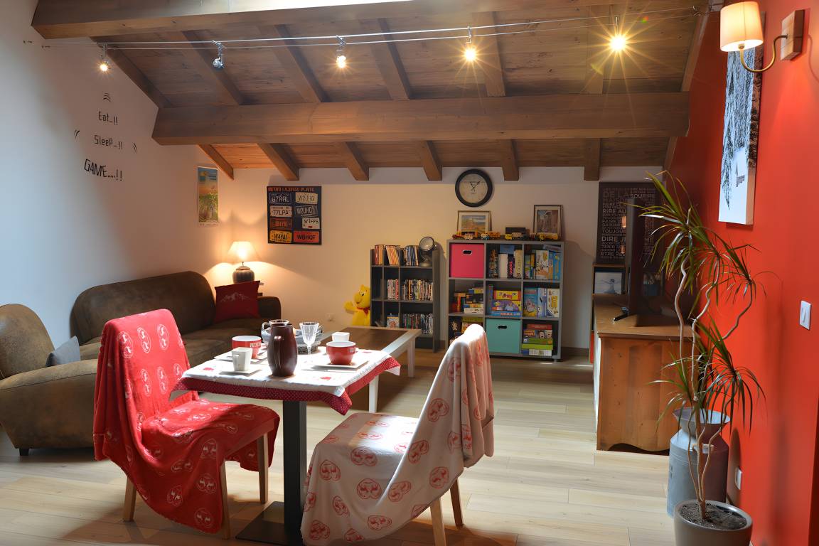 90 M² Chambre D'hôtes ∙ 1 Chambre ∙ 2 Personnes - Pont-en-Royans