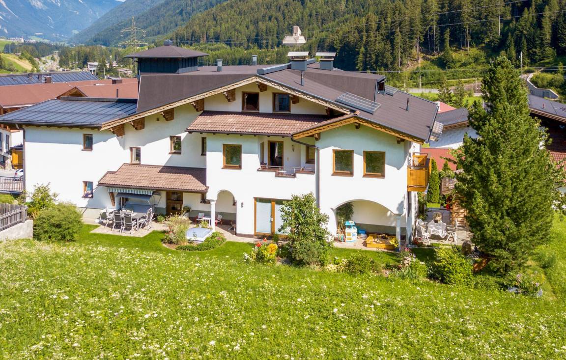 93 M² Ferienwohnung ∙ 3 Schlafzimmer ∙ 6 Gäste - Sankt Anton am Arlberg