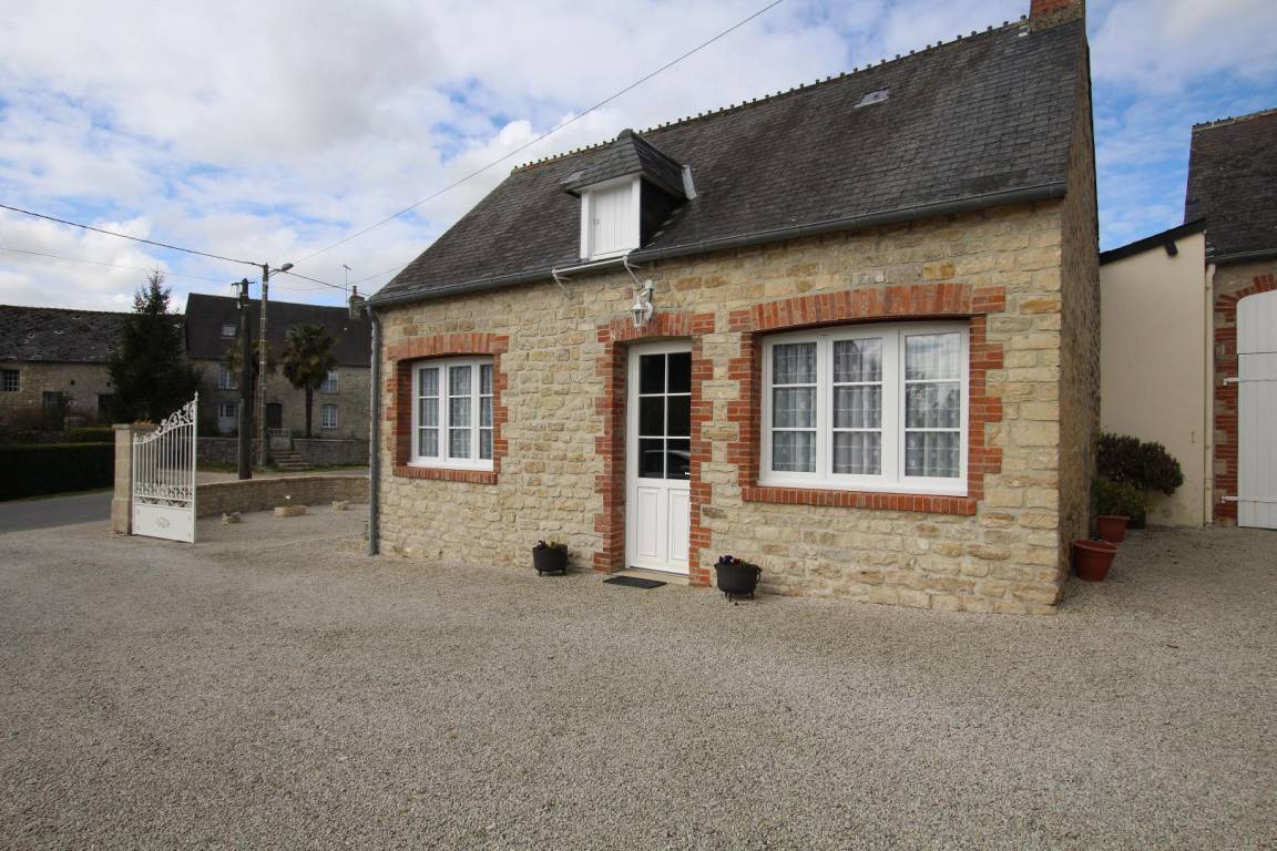 58 M² Gîte ∙ 2 Chambres ∙ 4 Personnes - Carentan