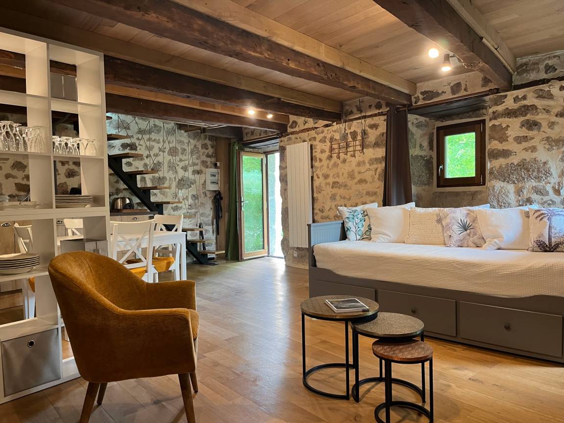 60 M² Huis ∙ 1 Slaapkamer ∙ 4 Gasten - Estaing