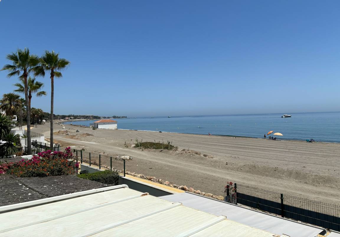 140 M² Ferienhaus ∙ 2 Schlafzimmer ∙ 4 Gäste - Benahavís