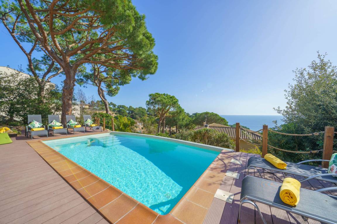 Apartamento ∙ 4 Quartos ∙ 8 Hóspedes - Tossa de Mar