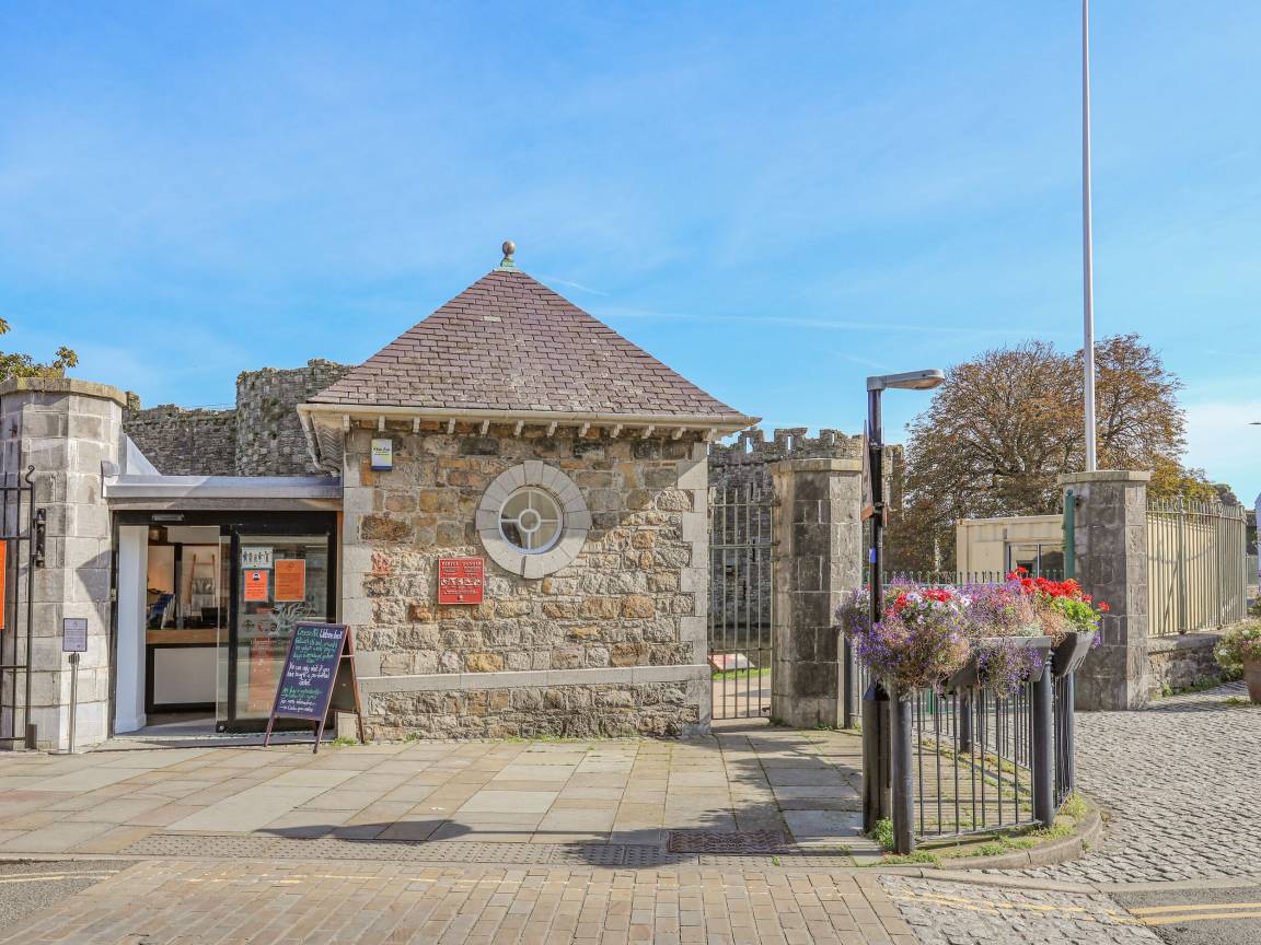 Cottage ∙ 4 Bedrooms ∙ 8 Guests - Anglesey