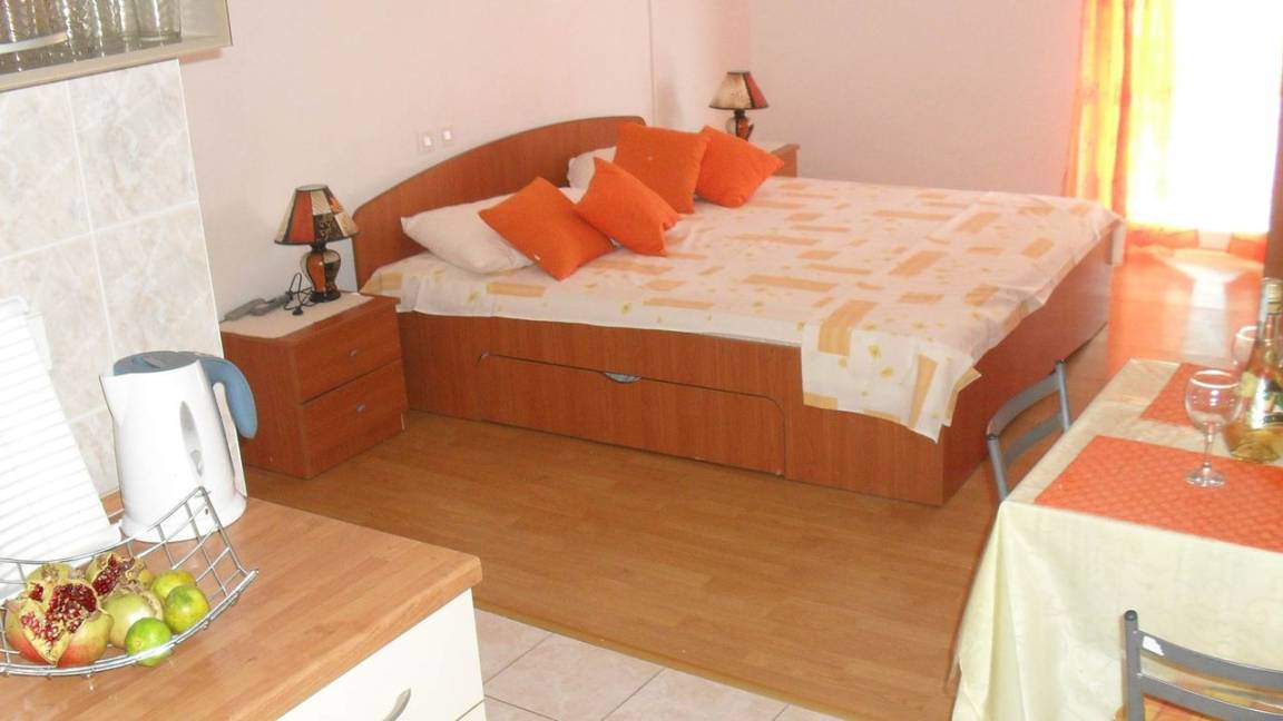 22 M² Hotel ∙ 1 Bedroom ∙ 3 Guests - Trpanj