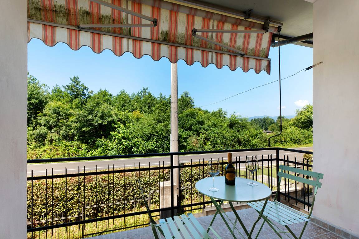 100 M² Ferienhaus ∙ 3 Schlafzimmer ∙ 6 Gäste - Arona
