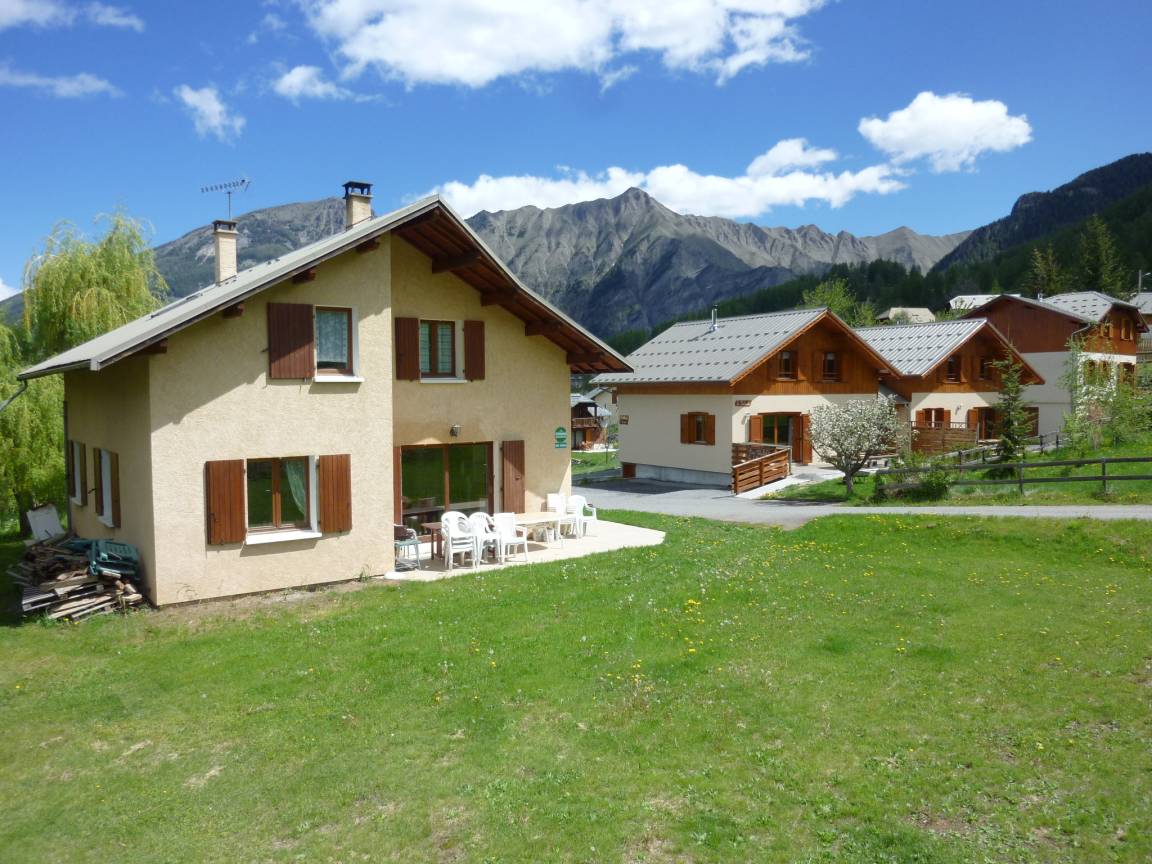 145 M² Chalet ∙ 5 Chambres ∙ 15 Personnes - Embrun