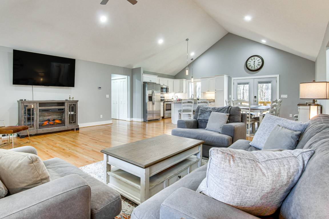 148 M² House ∙ 3 Bedrooms ∙ 6 Guests - Waynesville, NC