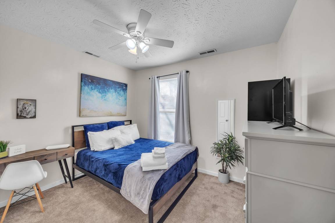 65 M² House ∙ 2 Bedrooms ∙ 4 Guests - Cincinnati, OH