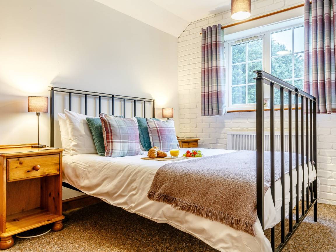 Cottage ∙ 1 Bedroom ∙ 2 Guests - Wroxham