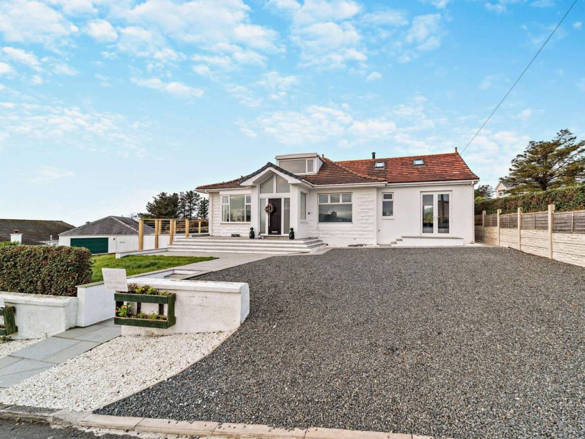 Cottage ∙ 4 Bedrooms ∙ 8 Guests - Portpatrick