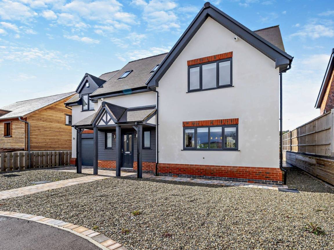 Cottage ∙ 4 Bedrooms ∙ 8 Guests - Shropshire
