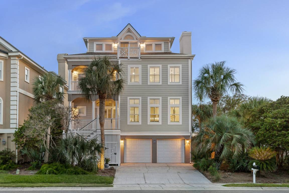 284 M² House ∙ 4 Bedrooms ∙ 10 Guests - Isle of Palms, SC