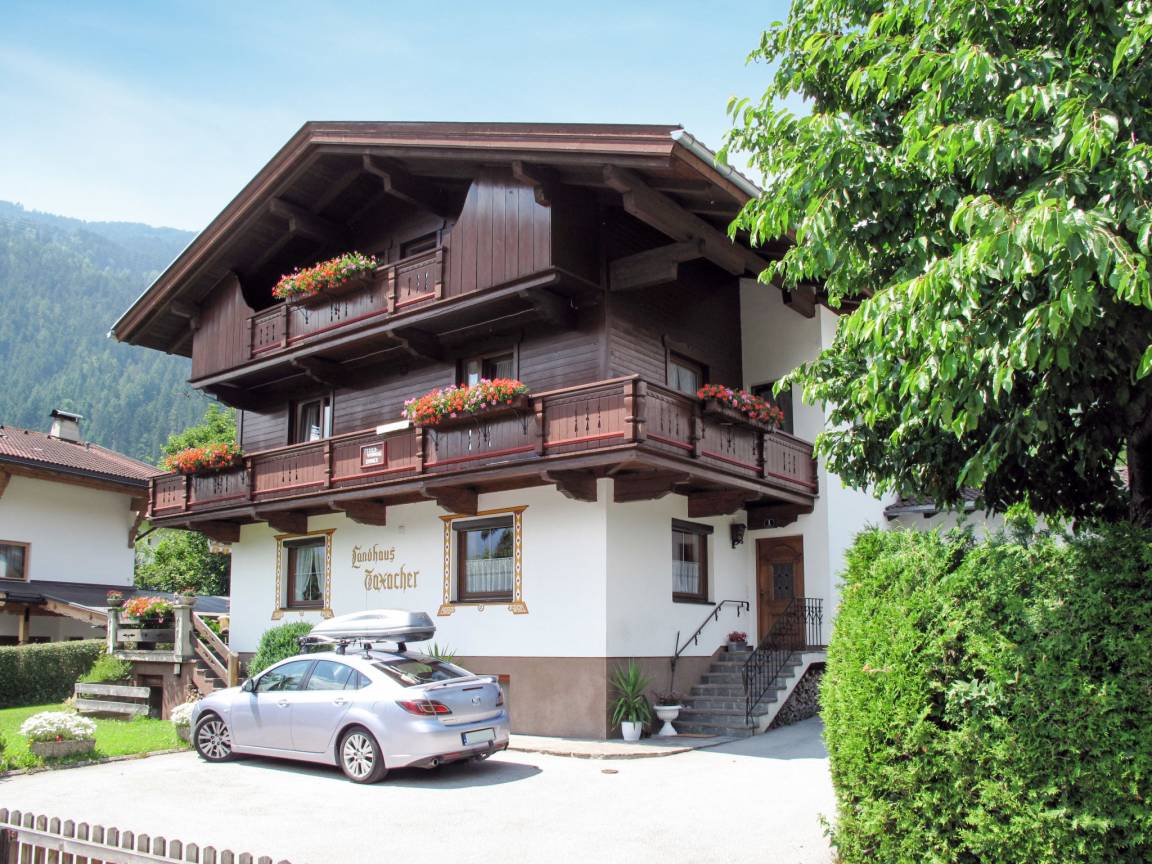 70 M² Apartment ∙ 3 Bedrooms ∙ 6 Guests - Zillertal