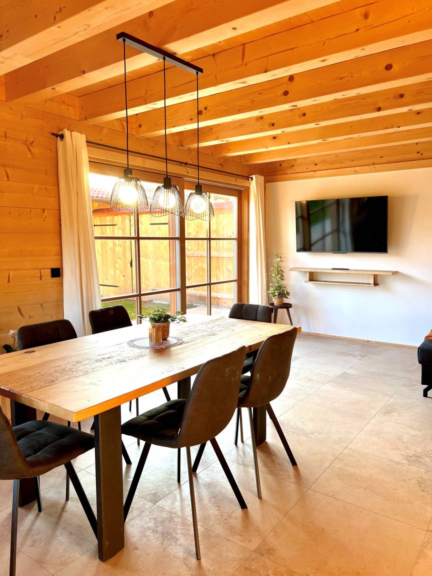 90 M² Ferienhaus ∙ 2 Schlafzimmer ∙ 5 Gäste - Grassau