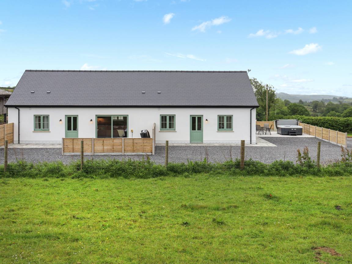 Cottage ∙ 3 Bedrooms ∙ 6 Guests - Pembrokeshire