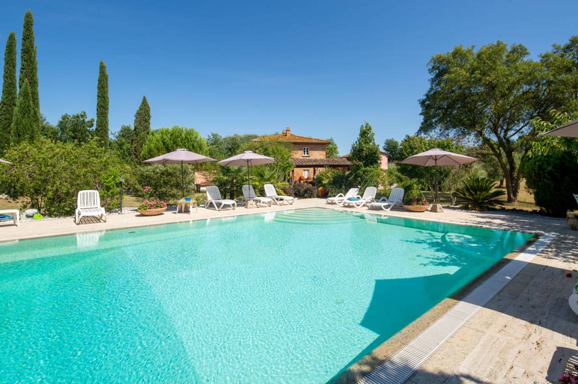 450 M² Villa ∙ 6 Bedrooms ∙ 12 Guests - Pisa