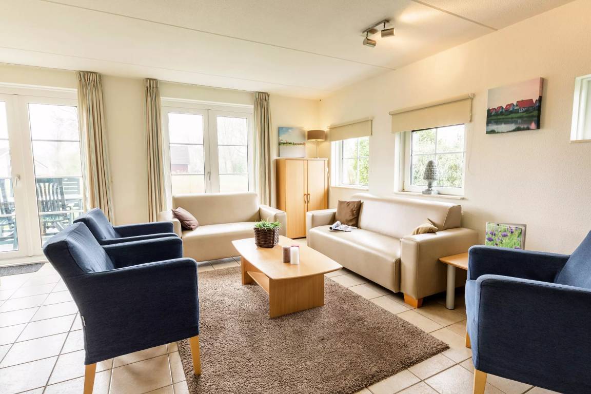 111 M² Mobil-home ∙ 4 Chambres ∙ 8 Personnes - Emmen