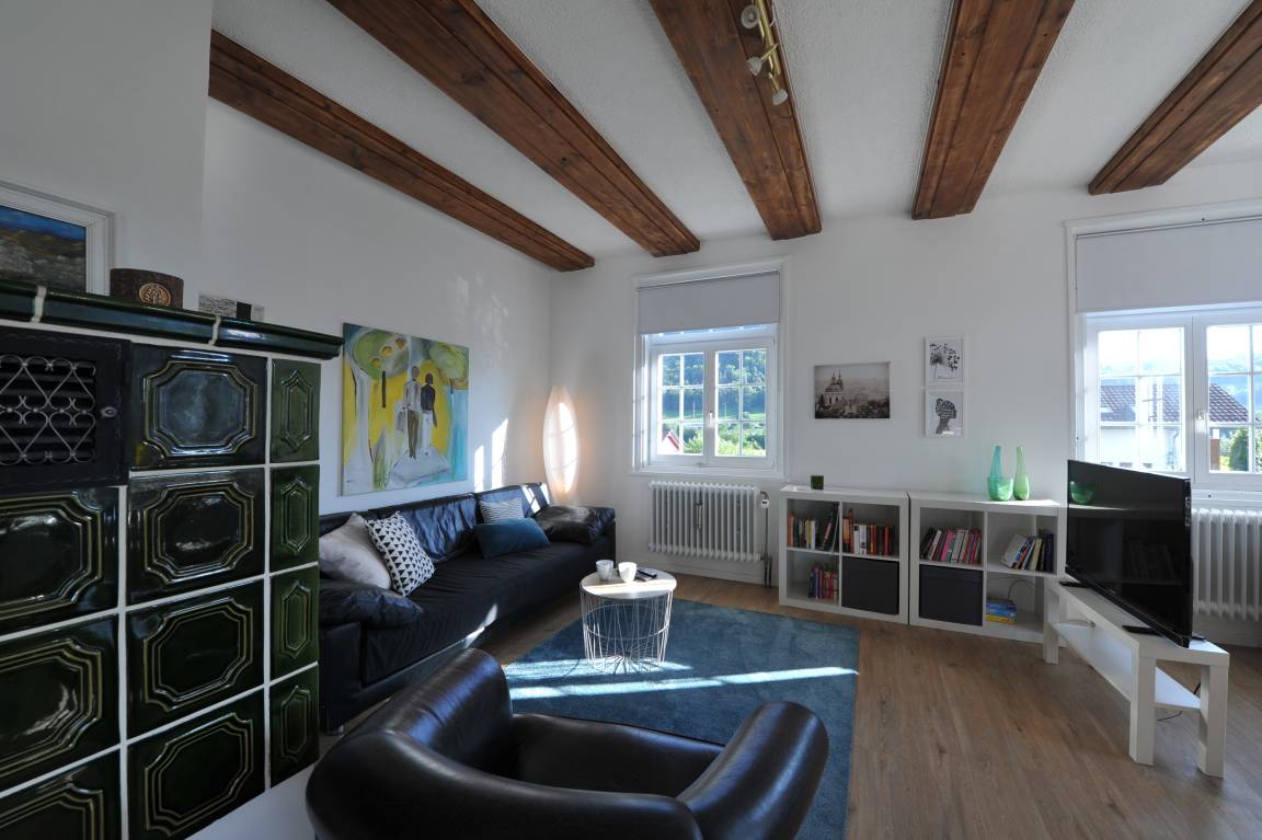 83 M² Ferienwohnung ∙ 3 Schlafzimmer ∙ 5 Gäste - Küssaberg