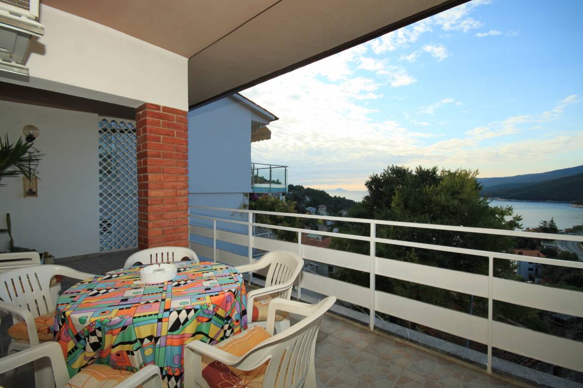 65 M² Ferienwohnung ∙ 2 Schlafzimmer ∙ 4 Gäste - Rabac