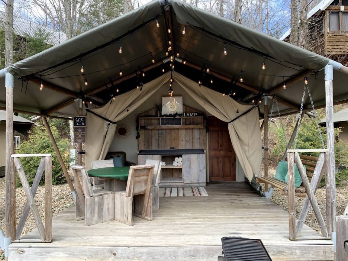 Camping-unterkunft ∙ 1 Schlafzimmer ∙ 4 Gäste - Gatlinburg, TN