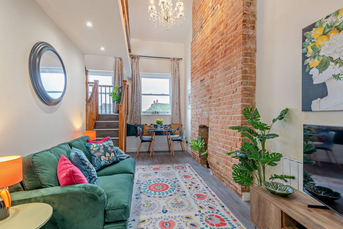 Cottage ∙ 2 Bedrooms ∙ 4 Guests - Canterbury