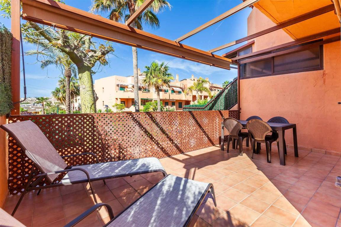 70 M² Apartamento ∙ 2 Habitaciones ∙ 5 Huéspedes - Vélez-Málaga