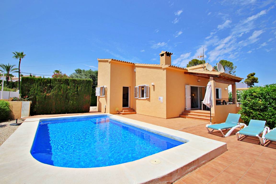 160 M² Villa ∙ 4 Bedrooms ∙ 8 Guests - Calp