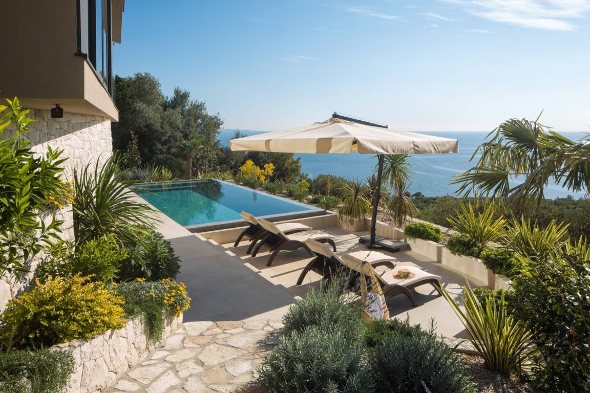260 M² Villa ∙ 4 Bedrooms ∙ 8 Guests - Trpanj
